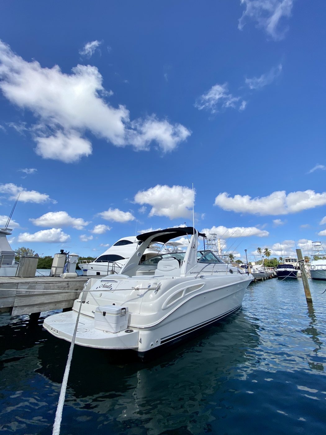 Yate VIP en Boca Chica - Hasta 8 Personas | WannaBoats